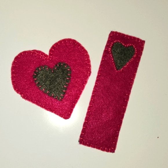 Handmade | Office | Felt Bookmark Set Handmade Heart Fushia And Gray ...